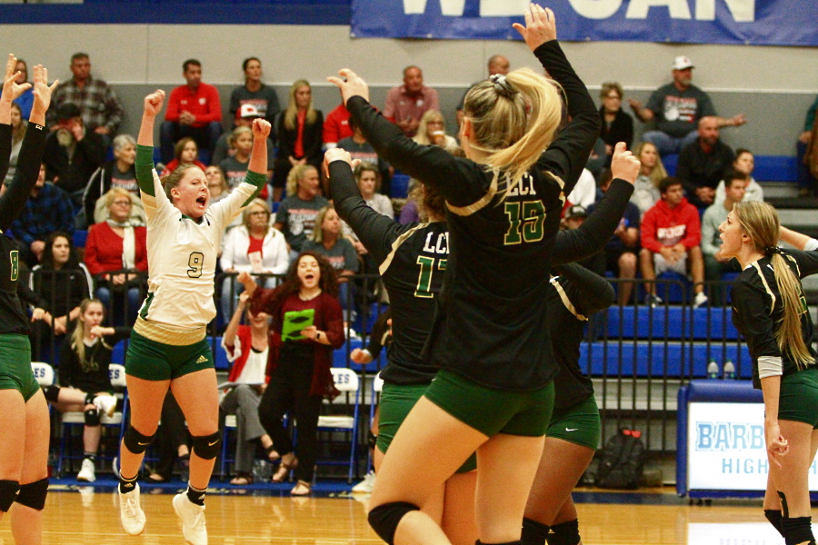 Splendora Ends Bears Season - KOGT