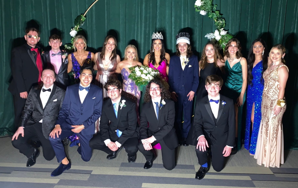 BCHS Prom King and Queen - KOGT