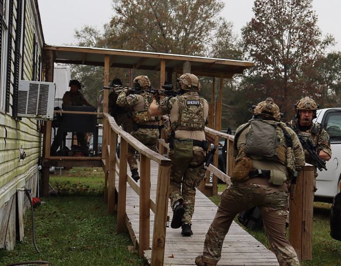 Warrant Results In Two Arrests - KOGT