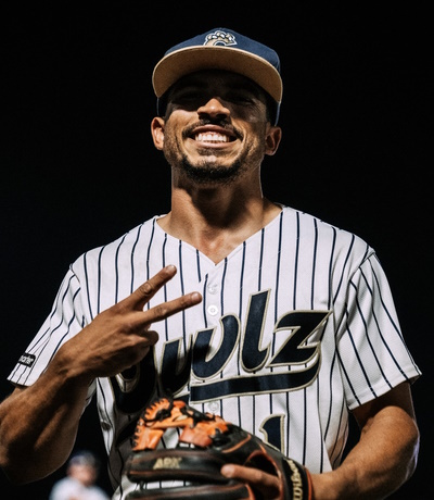 Robertson Steals Record - KOGT