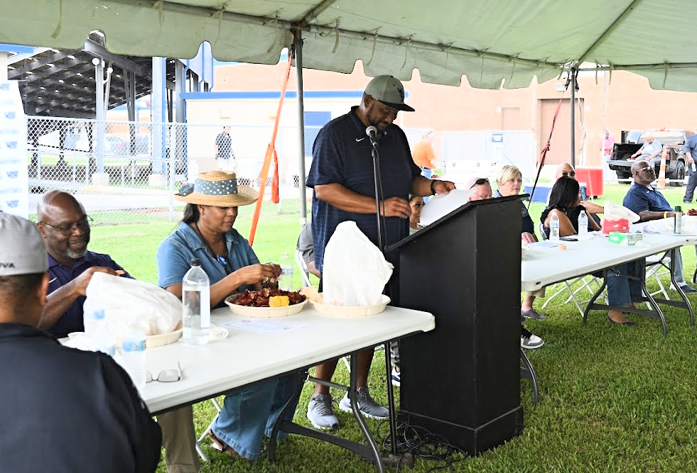 WOS Hands Out Sports, Academic Awards - KOGT