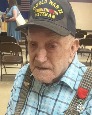 Tweedel Honored At VFW - KOGT
