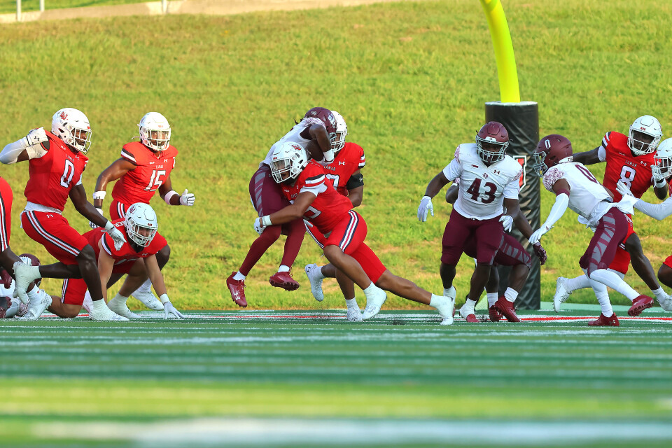 Late Touchdown Secures Cardinal Win - KOGT