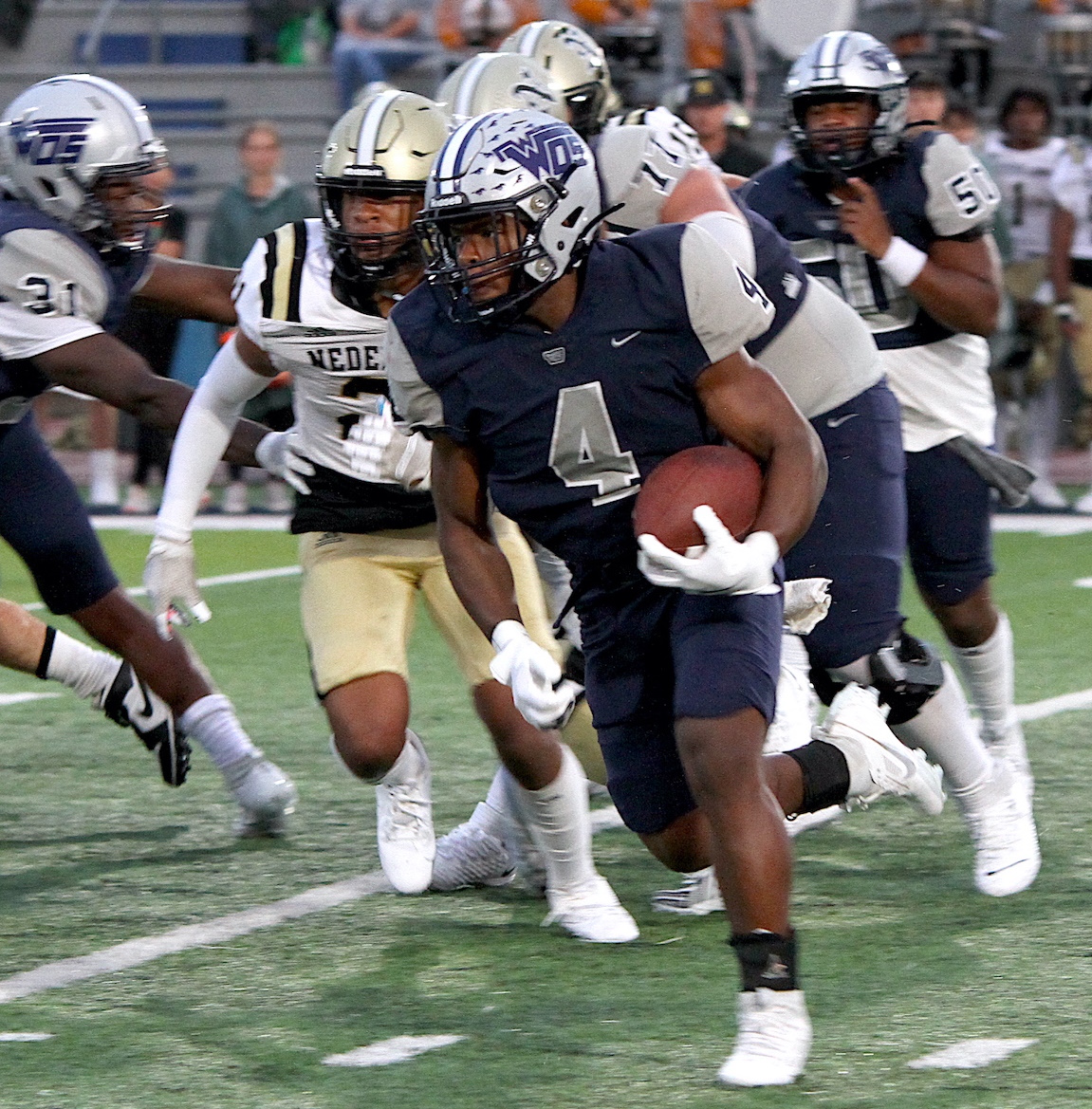 Bulldogs Kick Past Mustangs - KOGT