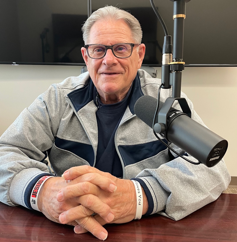 Behind The Mic With Mark Foreman - KOGT