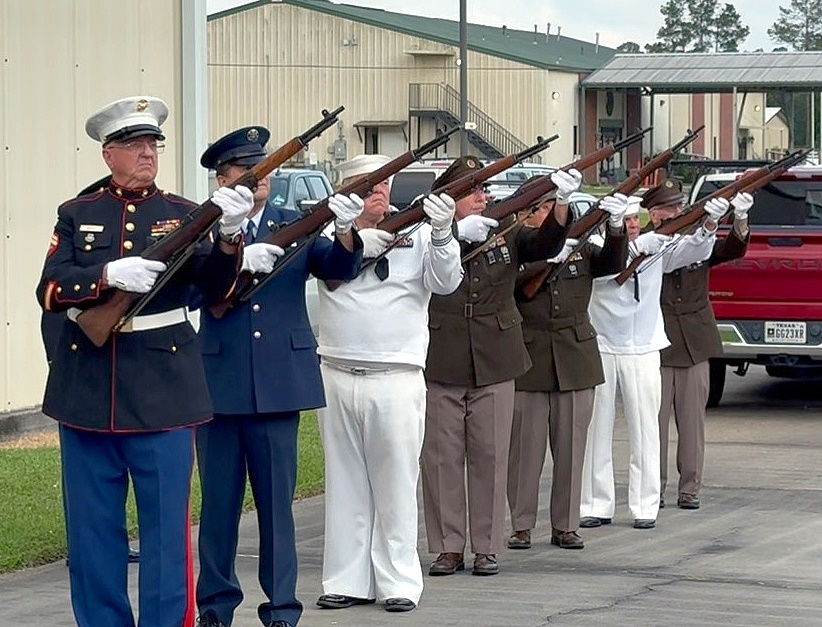 Church Honors Those Who Served - KOGT