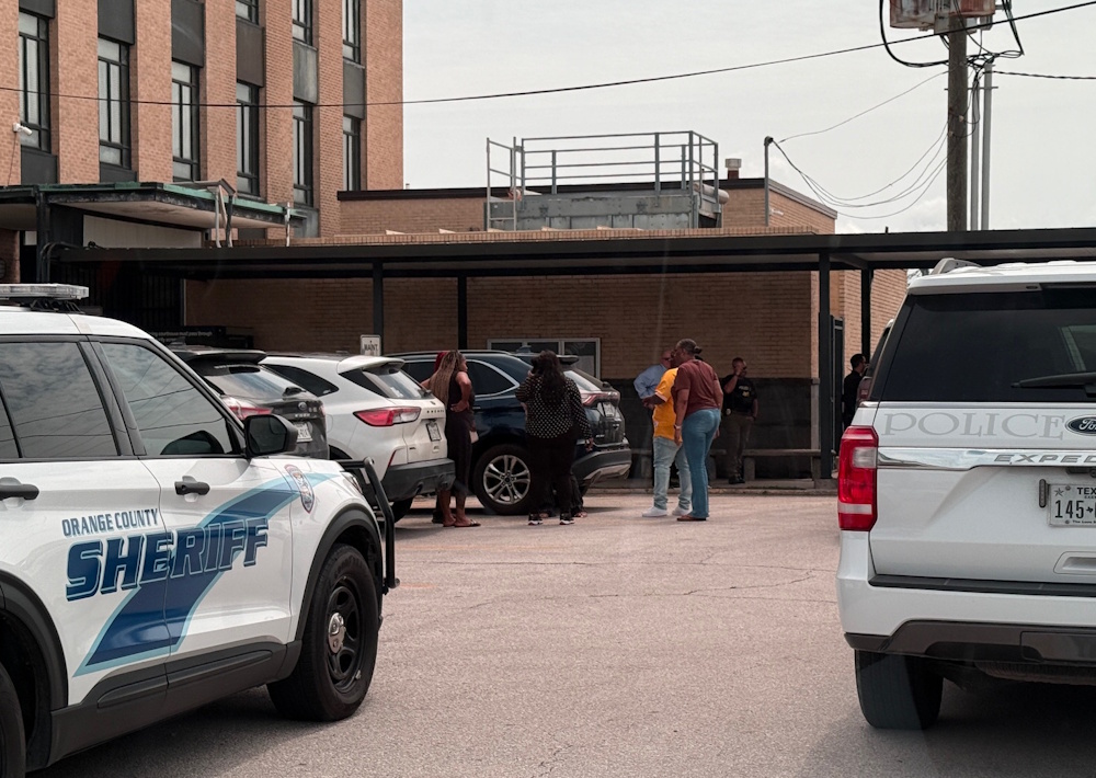 Fight Outside Of Courtroom - KOGT